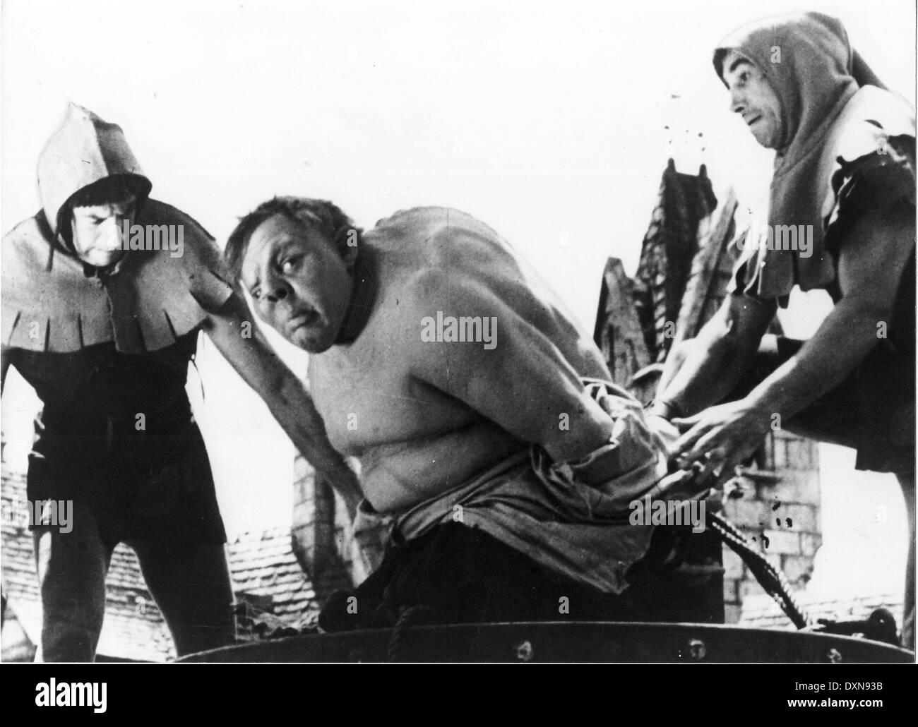 Charles laughton hunchback hi-res stock photography and images - Alamy