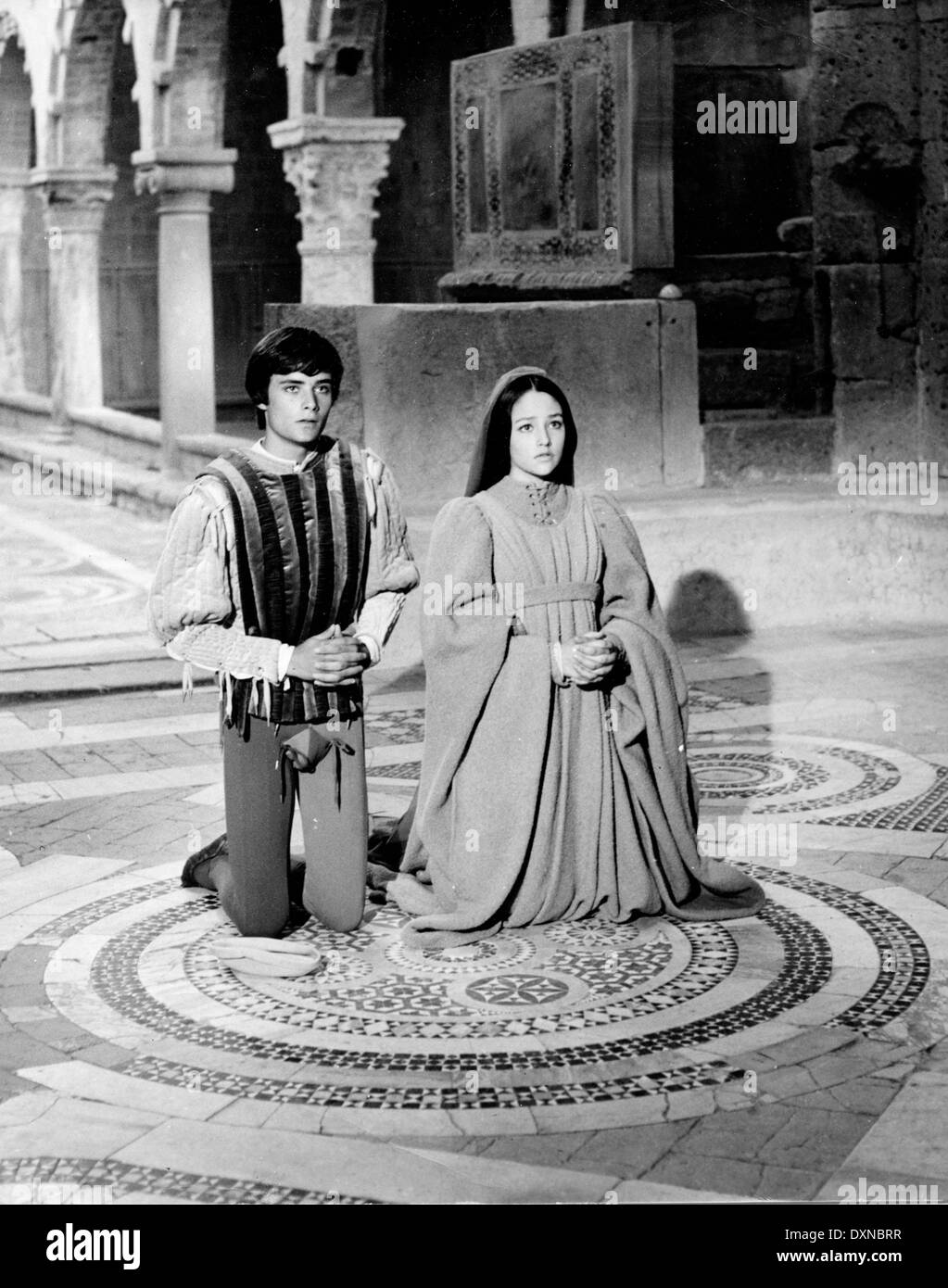 Leonard whiting romeo juliet 1968 hi-res stock photography and images ...