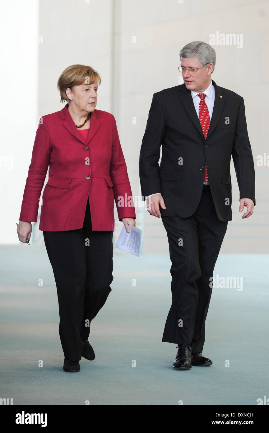 Angela merkel harper canada hi-res stock photography and images - Alamy