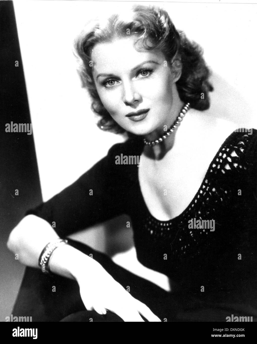 Rhonda fleming Black and White Stock Photos & Images - Alamy