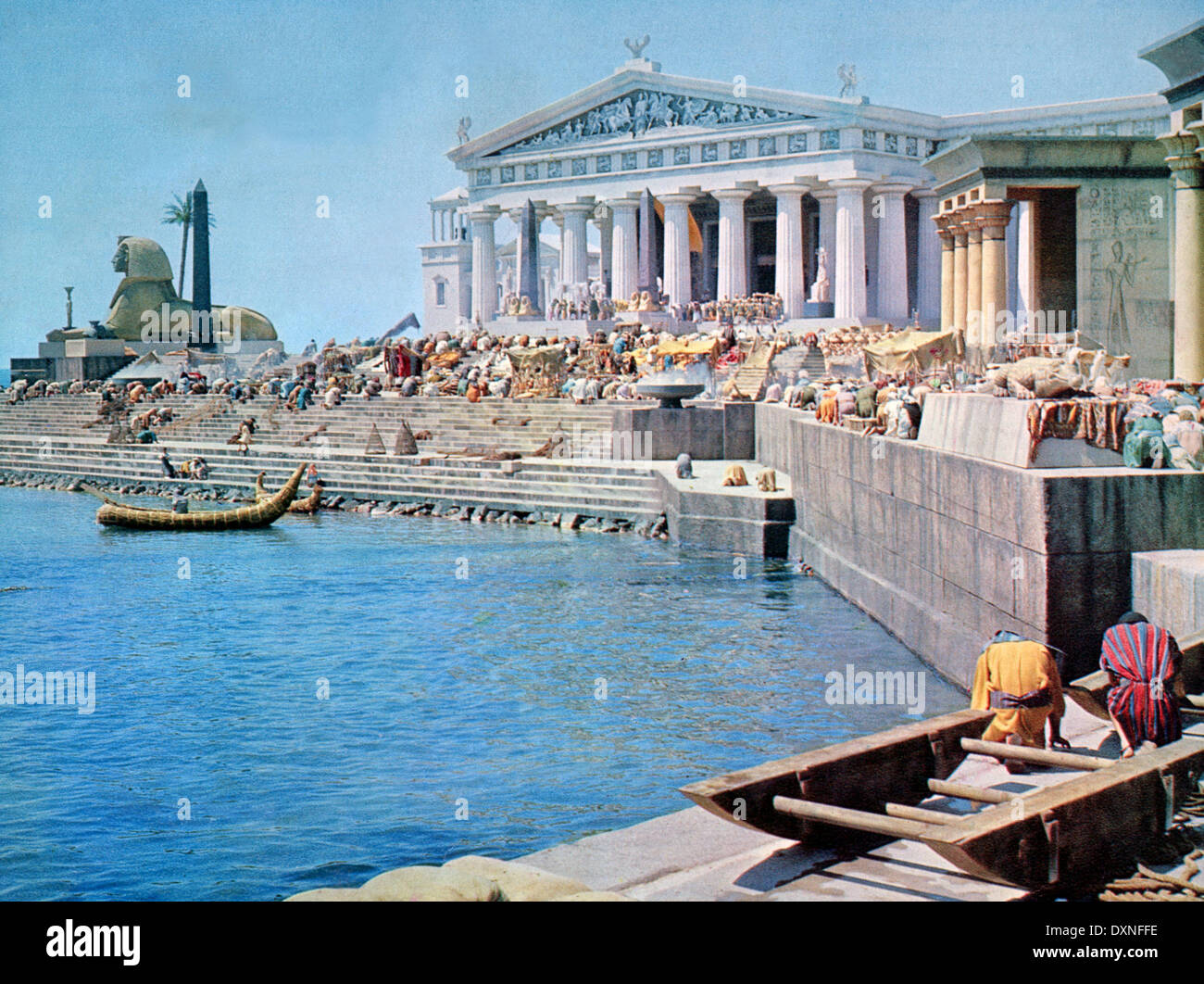 Cleopatra movie hi-res stock photography and images - Alamy