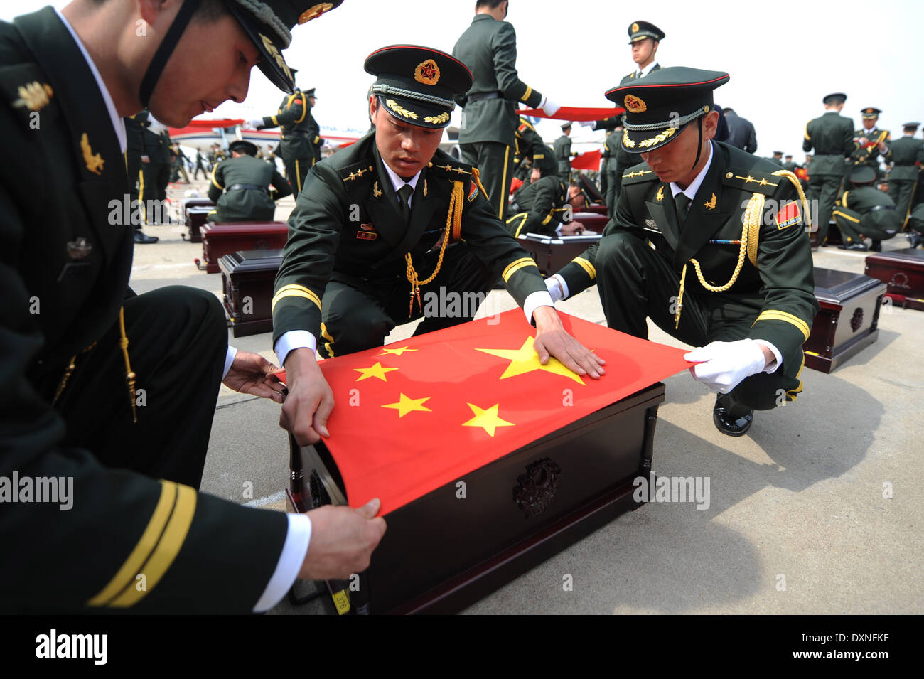 Shenyang, China. 28th Mar, 2014. Soldiers of the Chinese People's ...