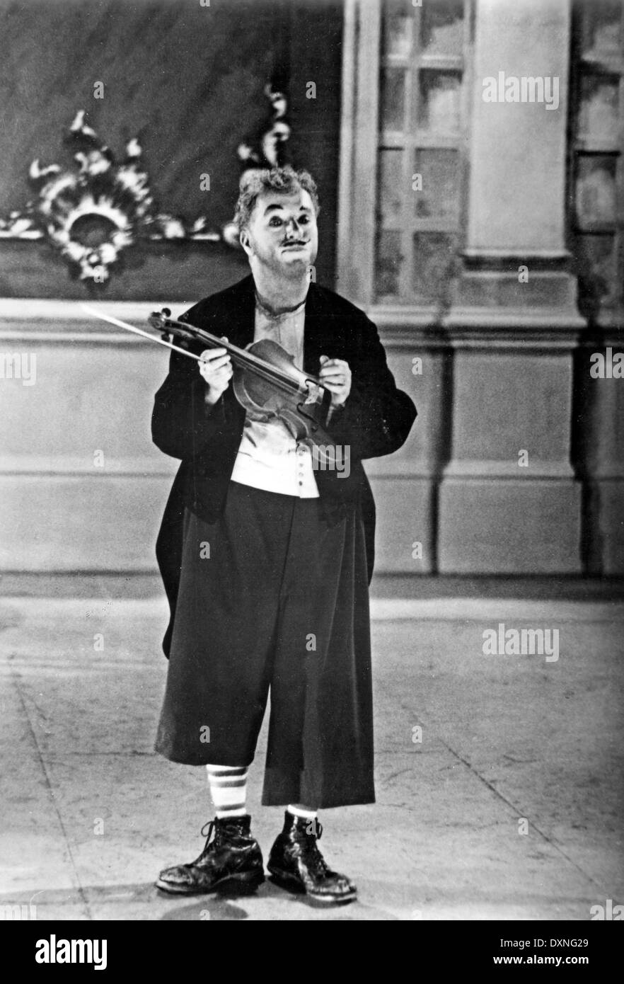 Limelight 1952 Black and White Stock Photos & Images - Alamy