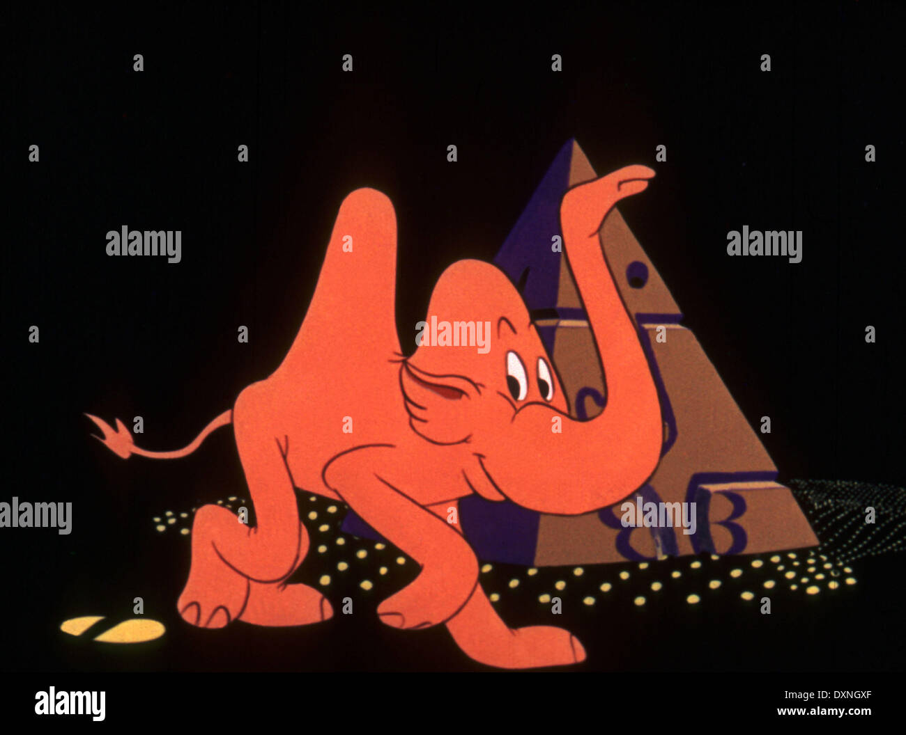 Dumbo 1941 hi-res stock photography and images - Alamy