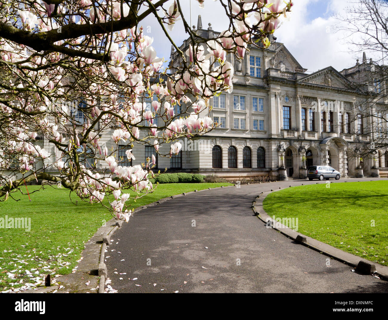 Cardiff university building Cathays Park, Cardiff, South Wales Stock ...
