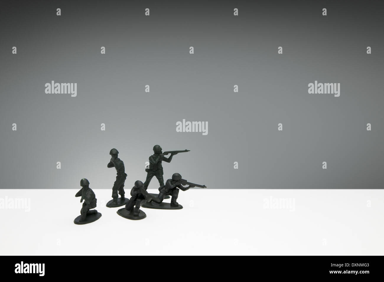 Grey plastic soldiers hi-res stock photography and images - Alamy