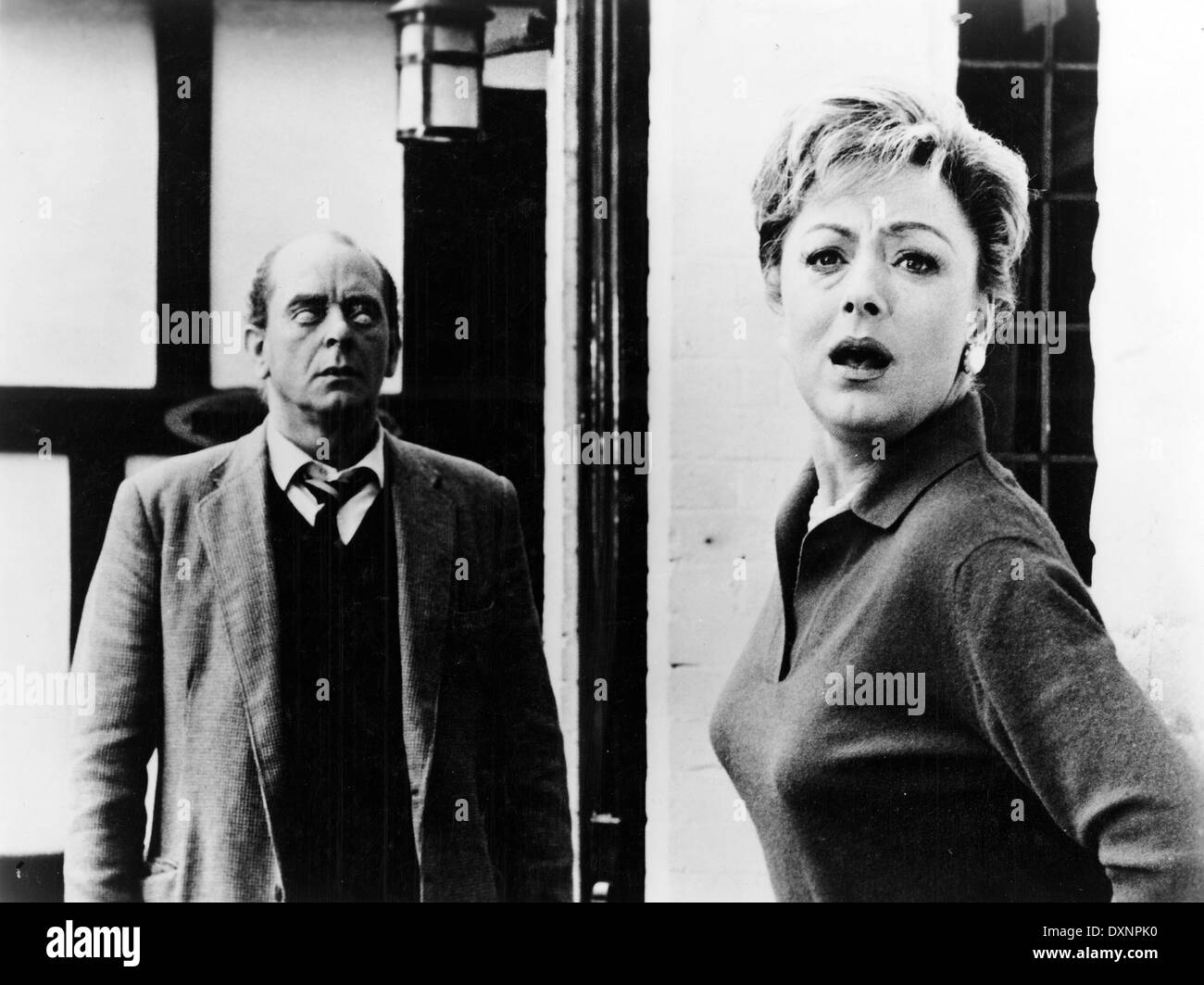 THE EARTH DIES SCREAMING Stock Photo - Alamy