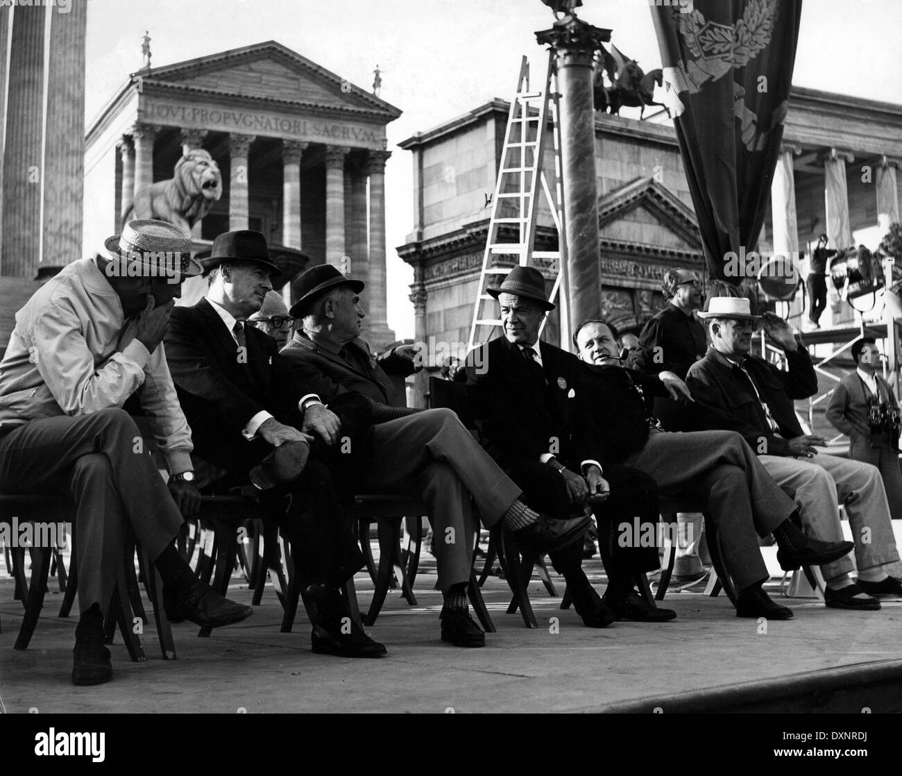 Cleopatra 1963 hi-res stock photography and images - Alamy