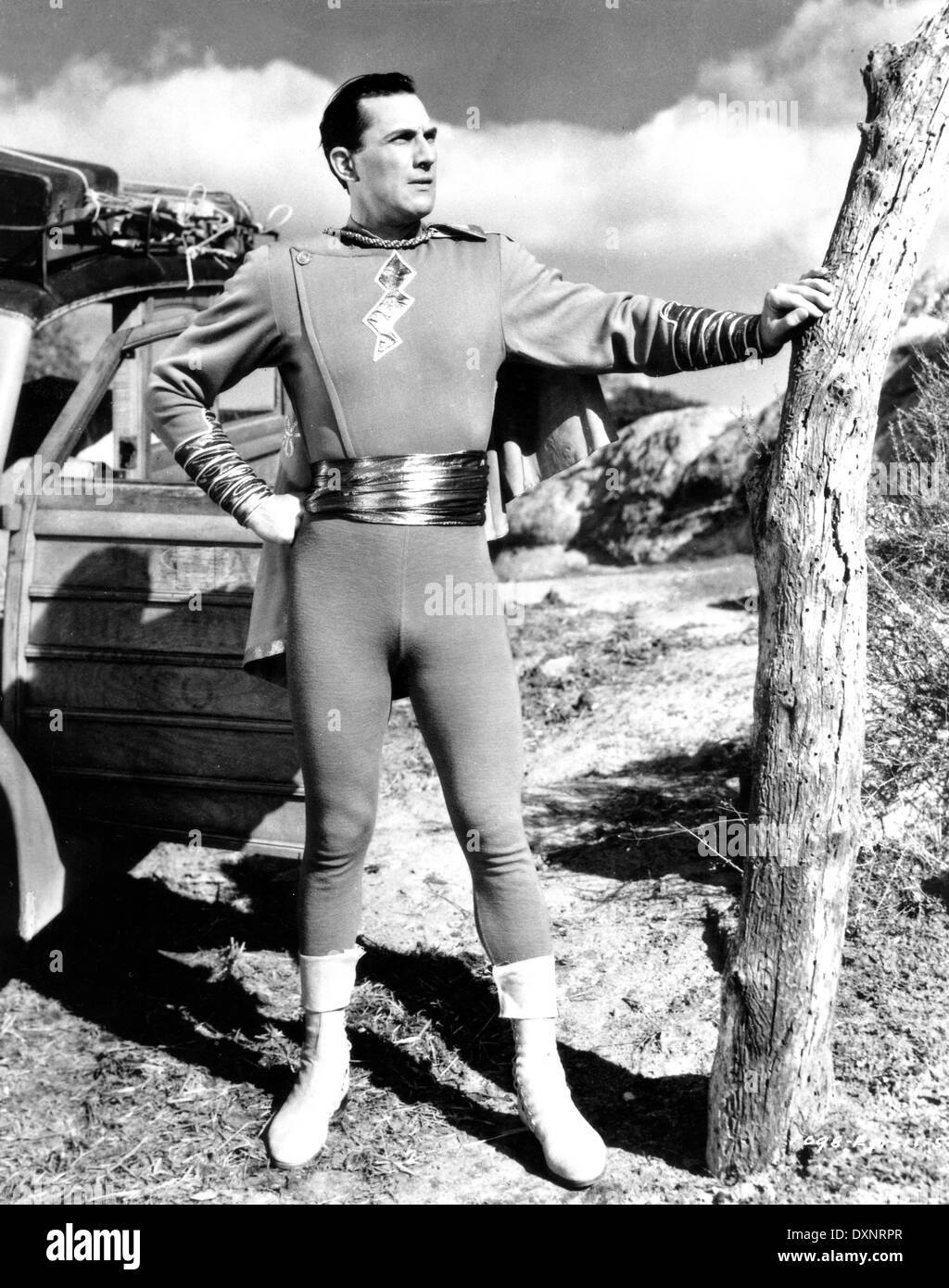 Tom tyler captain marvel hi-res stock photography and images - Alamy