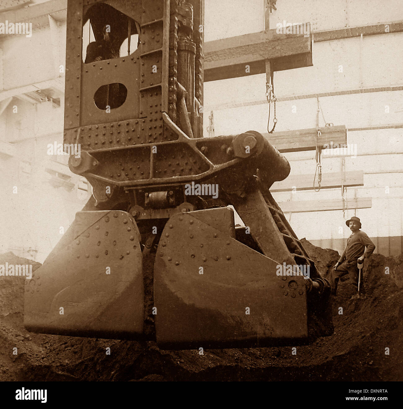 American factories in the 1900s hi-res stock photography and images - Alamy