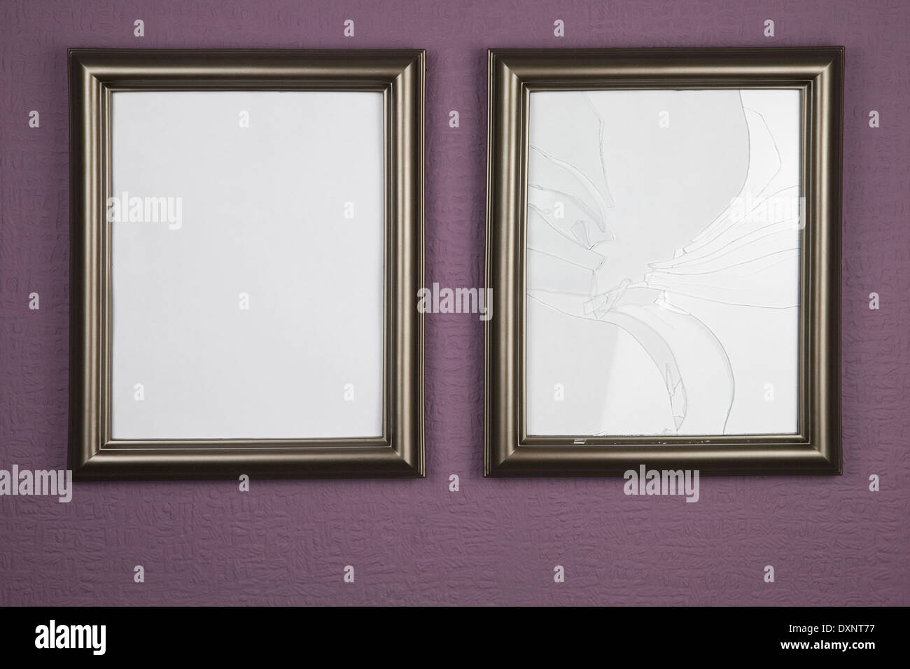 Broken picture frame hi-res stock photography and images - Alamy