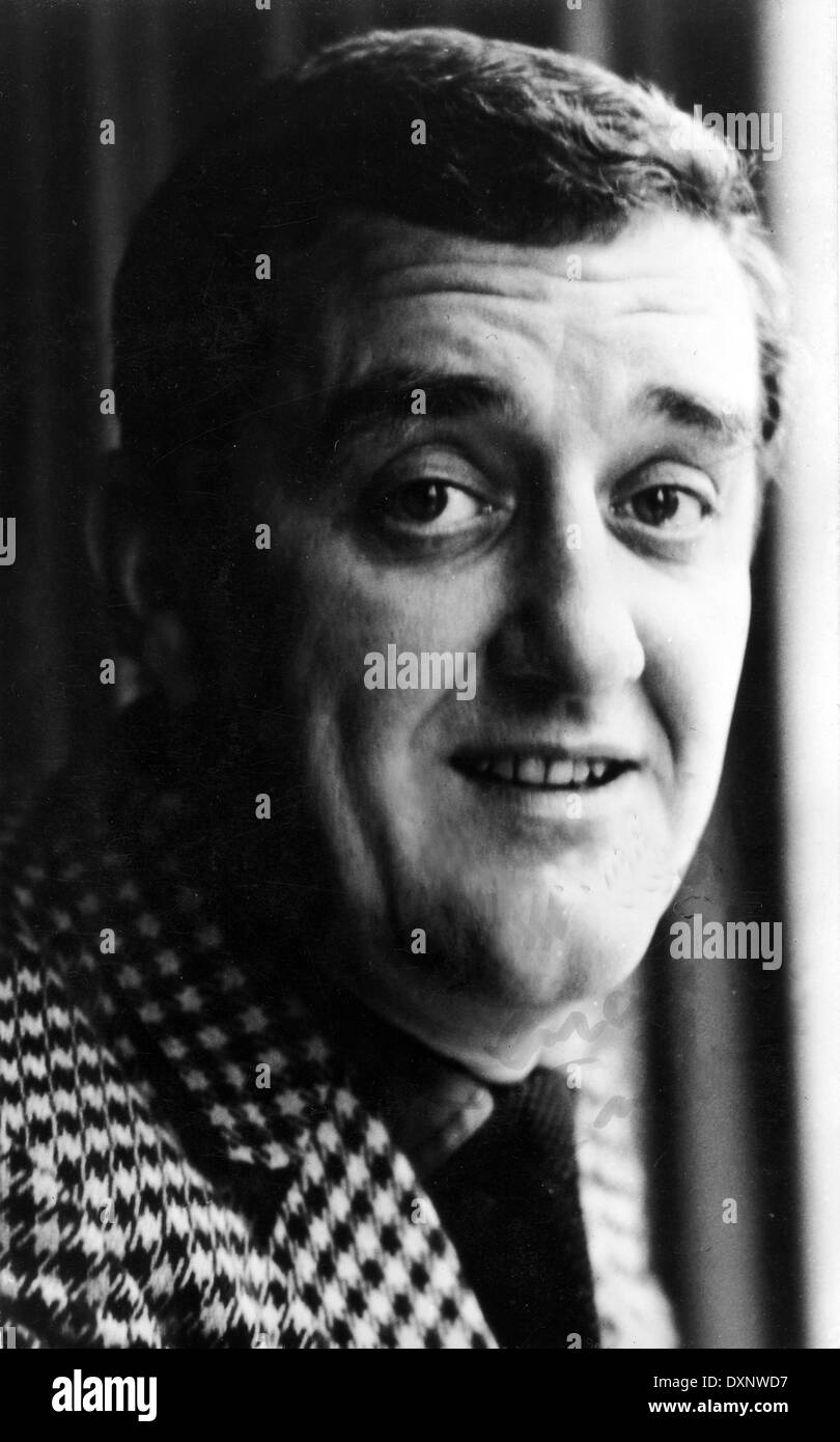 Bernard cribbins hi-res stock photography and images - Alamy