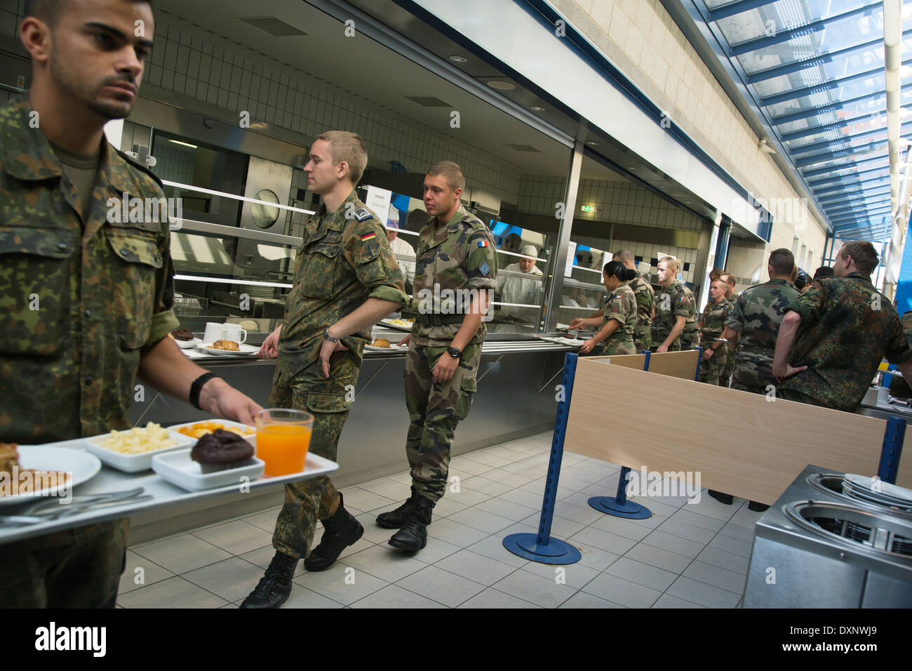 German army soldiers in barracks hi-res stock photography and images ...