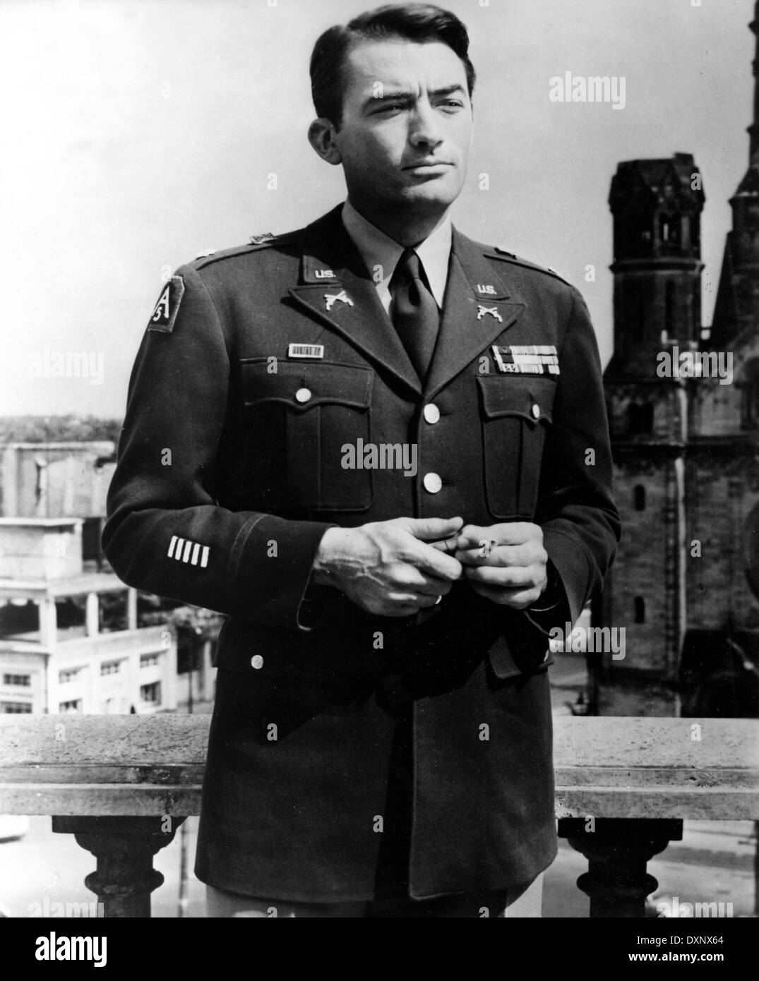 Film night people hi-res stock photography and images - Alamy