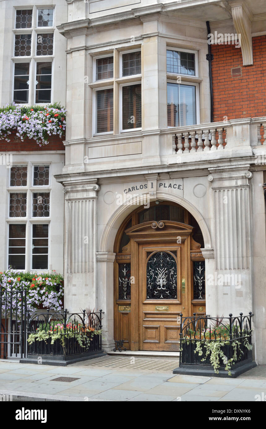 Carlos place mayfair hi-res stock photography and images - Alamy