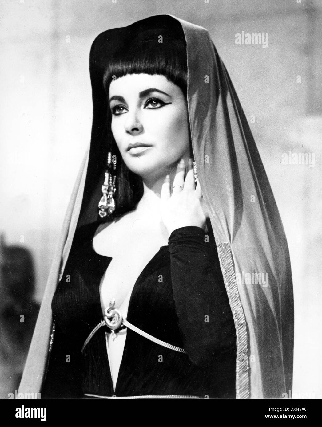 Cleopatra film hi-res stock photography and images - Alamy