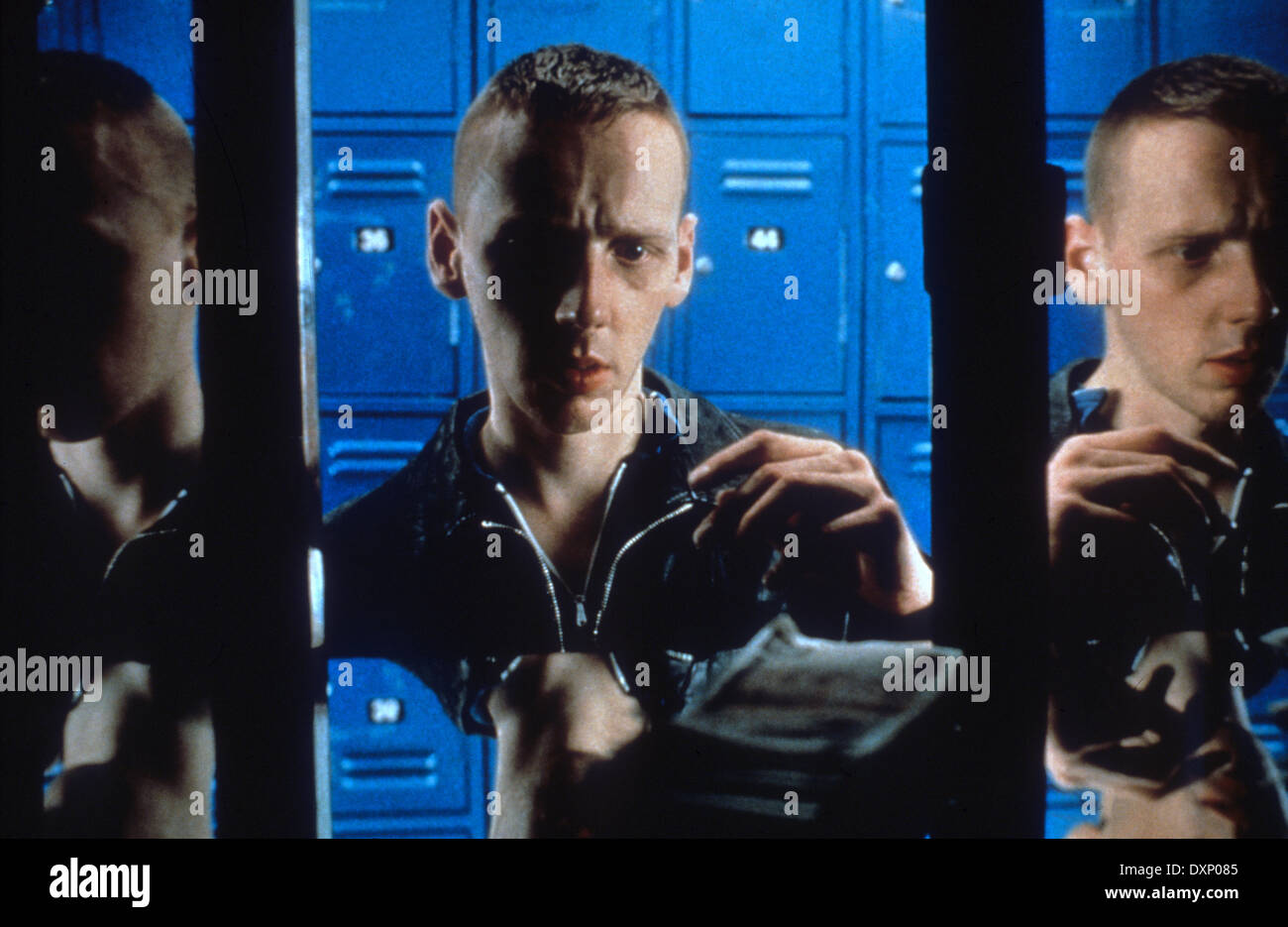 Trainspotting 1996 ewen bremner hi-res stock photography and images - Alamy