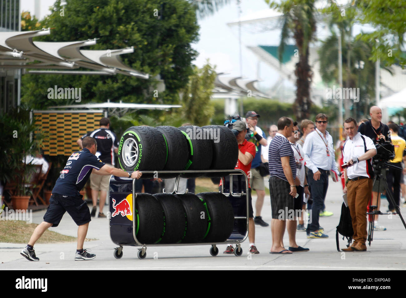 Formel 1 reifen hi-res stock photography and images - Alamy