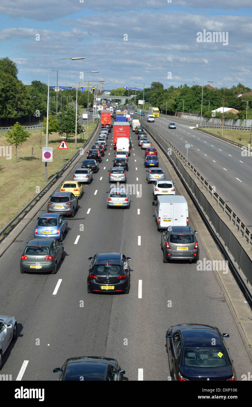 North circular road traffic hi-res stock photography and images - Alamy