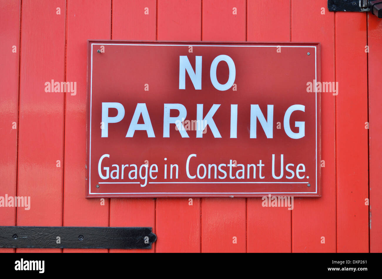 Garage in constant no parking hi-res stock photography and images - Alamy