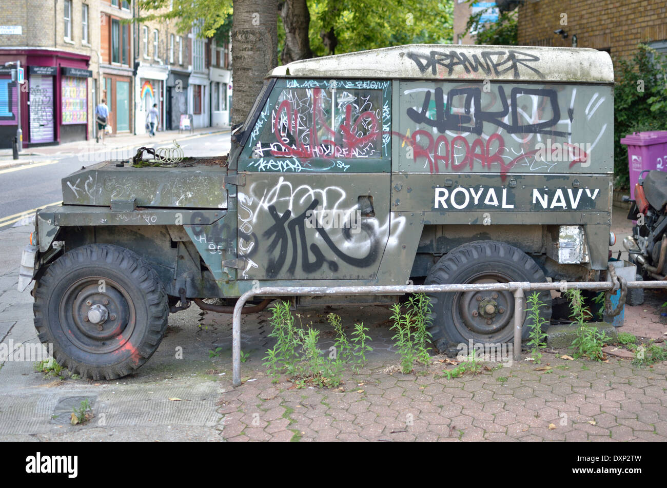 Jeep uk hi-res stock photography and images - Alamy