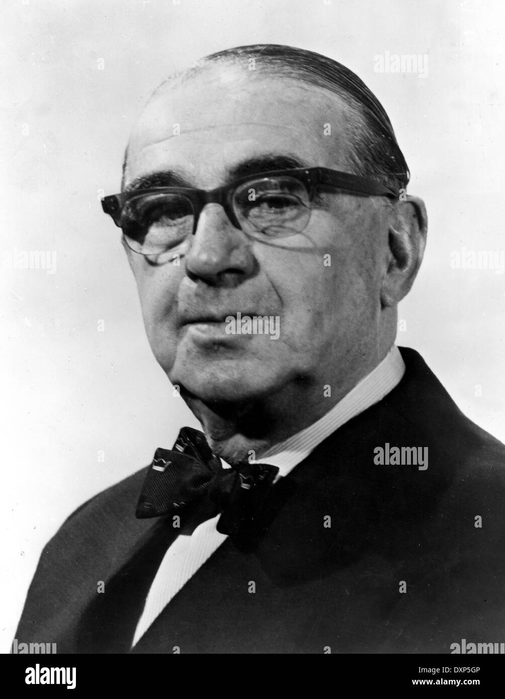 1950s movie theatre hi-res stock photography and images - Alamy