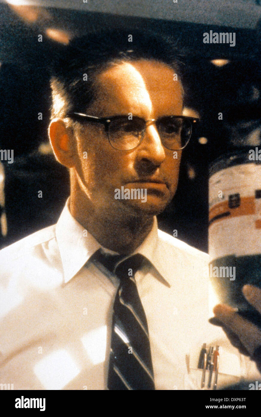 Michael douglas falling down hi-res stock photography and images - Alamy