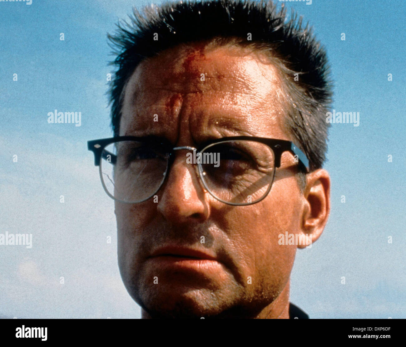 Michael douglas falling down hi-res stock photography and images - Alamy