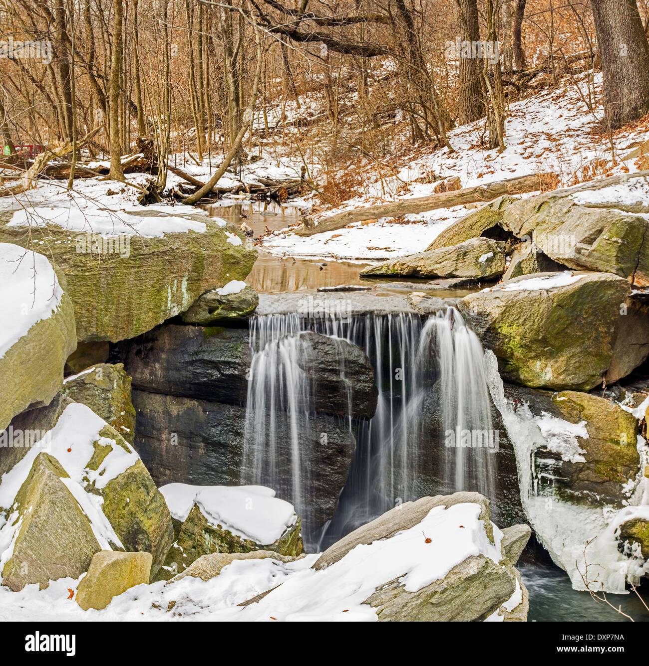Manhattan waterfall hi-res stock photography and images - Alamy