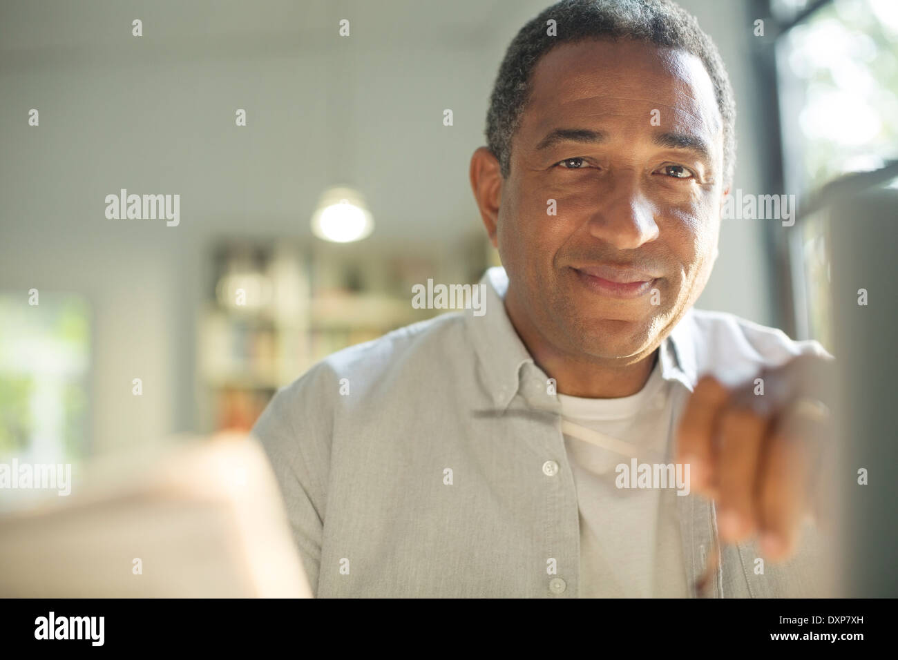 Close up smiling senior man hi-res stock photography and images - Alamy