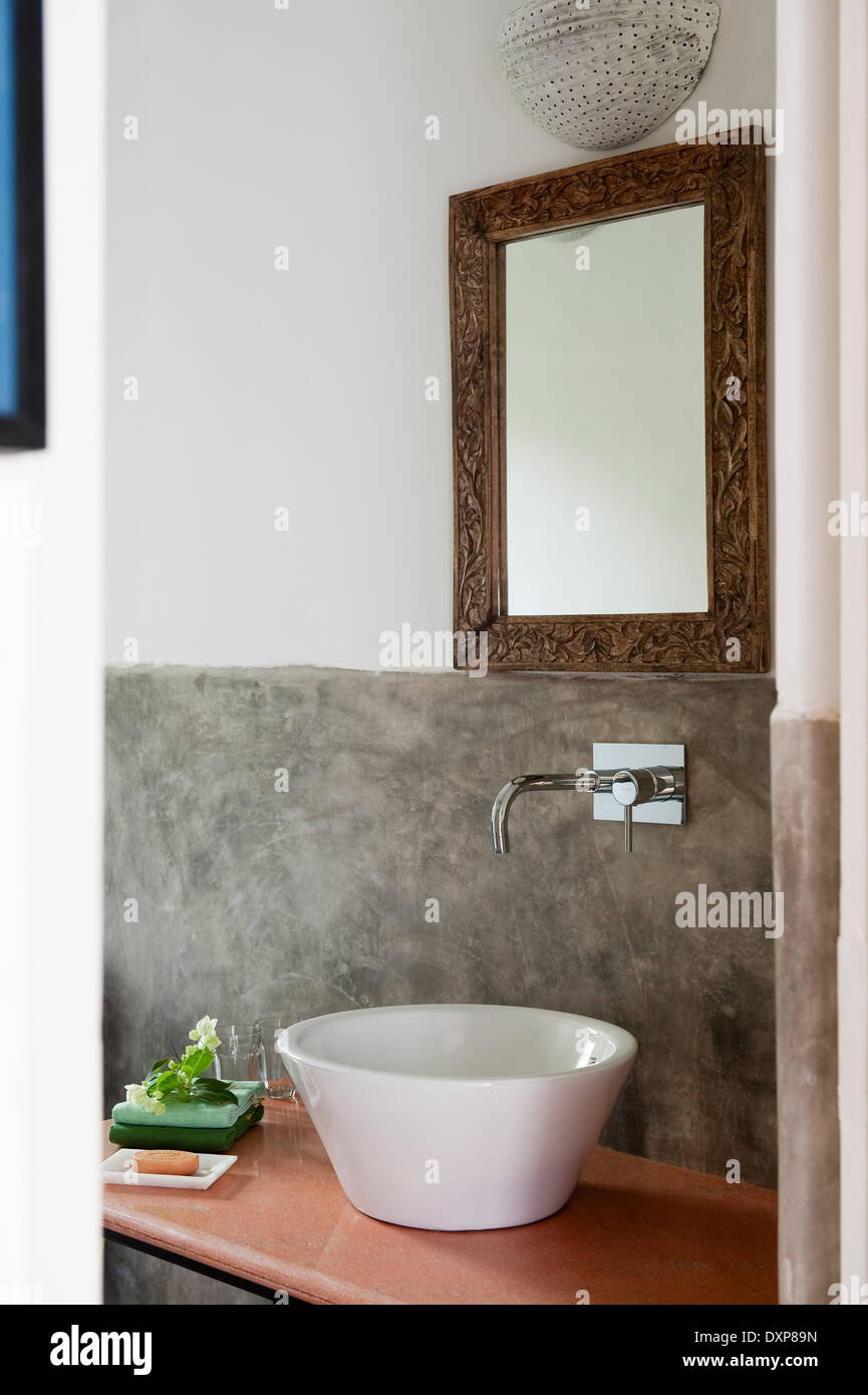 Modern bathroom interior in the Indian state of Goa Stock Photo - Alamy