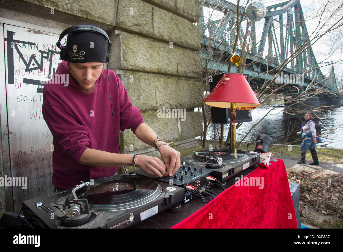 Dj trip hi-res stock photography and images - Alamy