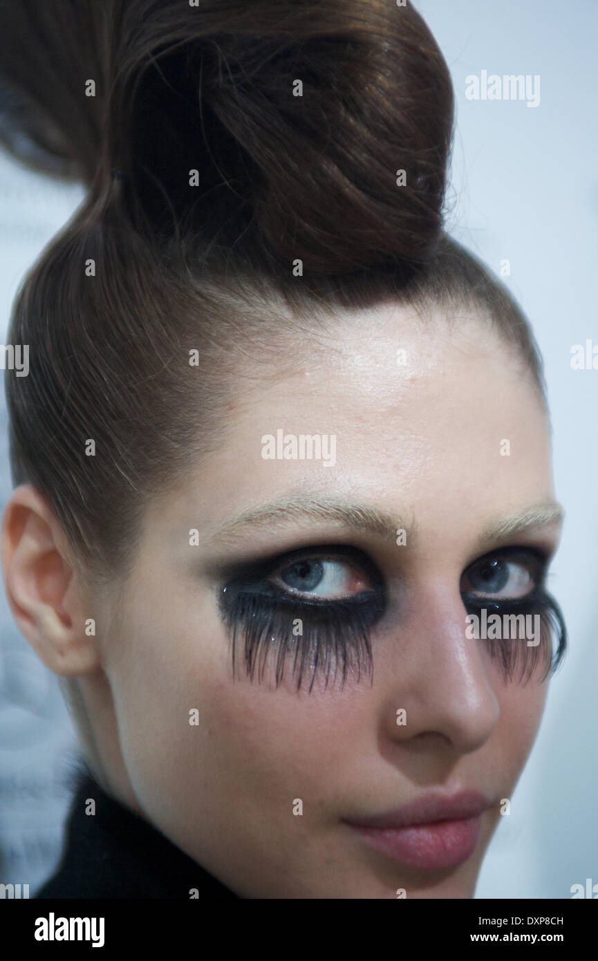 Moscow, Russia. 27th Mar, 2014. Models backstage prepare for the Tegin ...