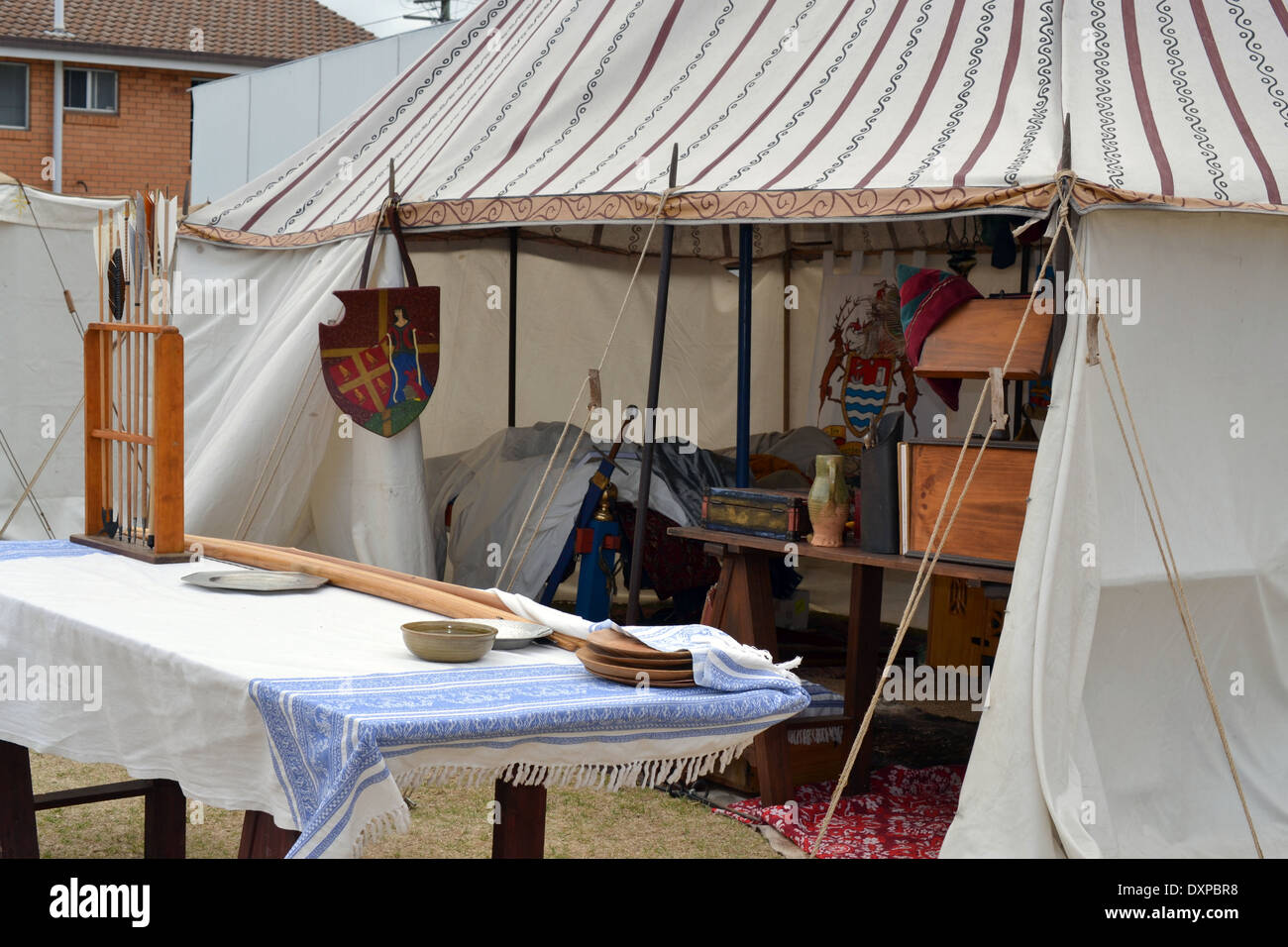 14th century medieval re-enactment festival market stall Stock Photo ...