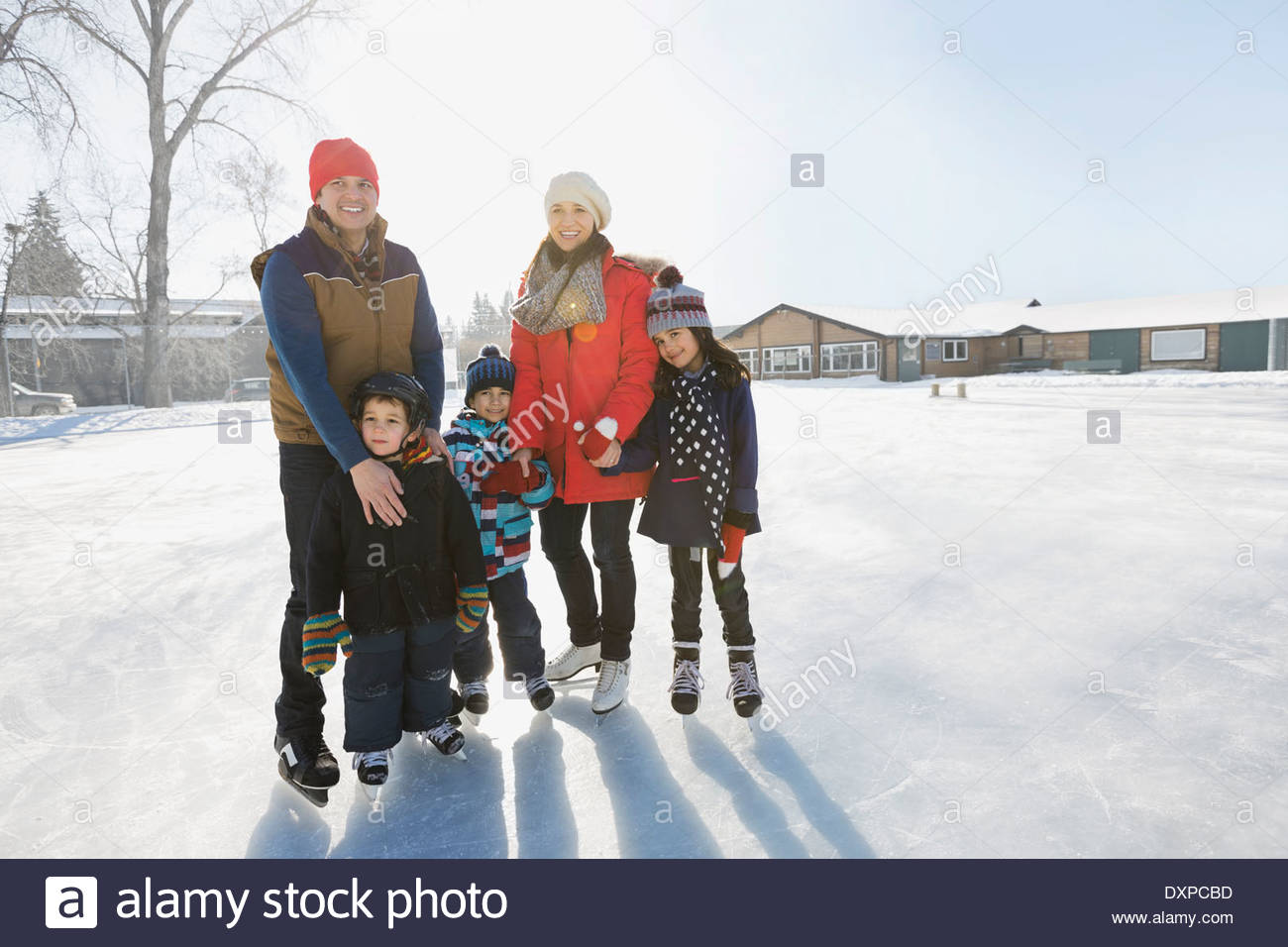 Outdoor ice skating children hi-res stock photography and images - Alamy