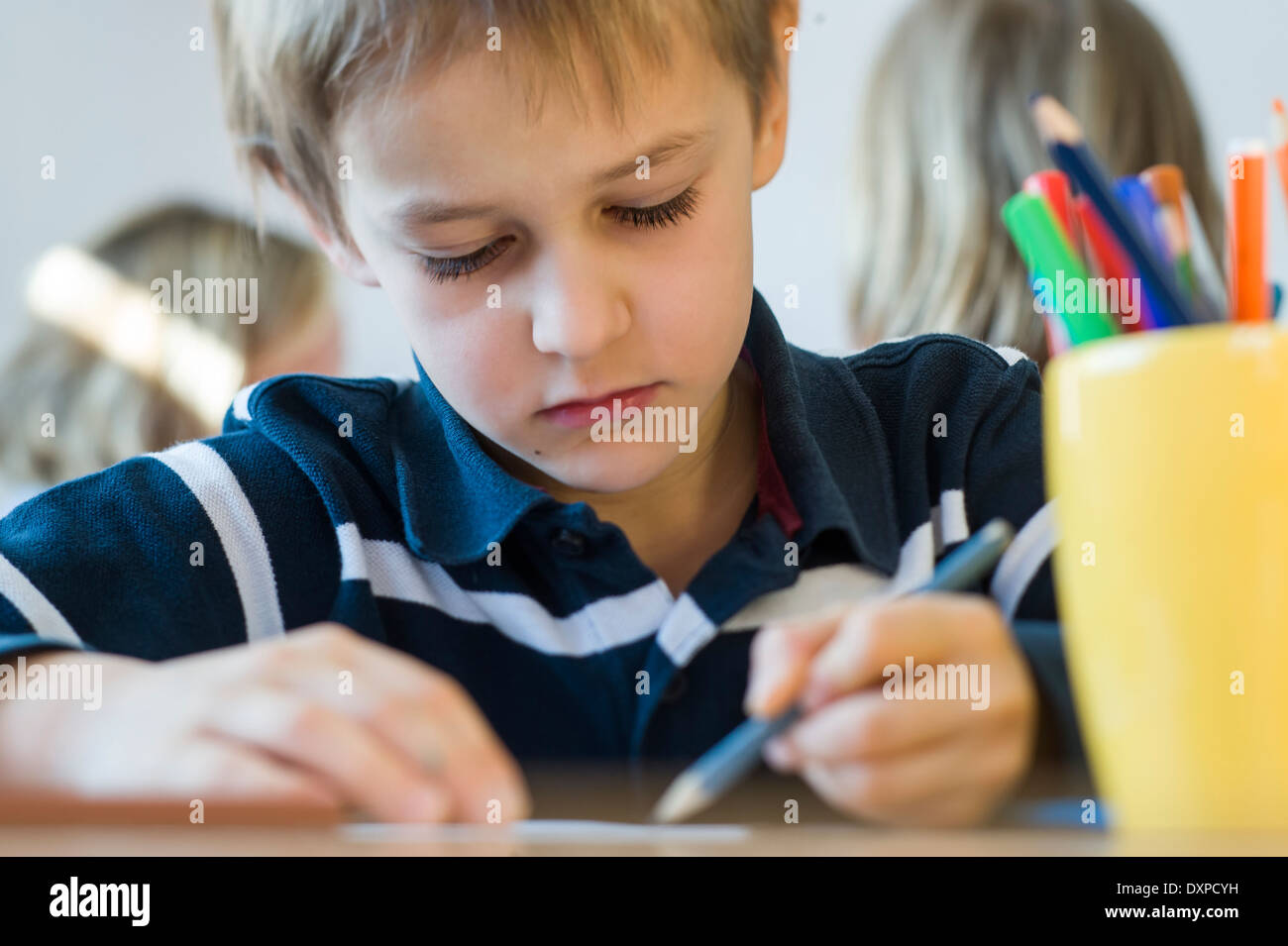 Junior schoolchild hi-res stock photography and images - Alamy