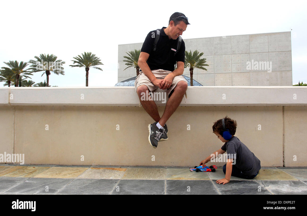 St. Petersburg, Florida, USA. 28th Mar, 2014. DIRK SHADD | Times .Jon ...