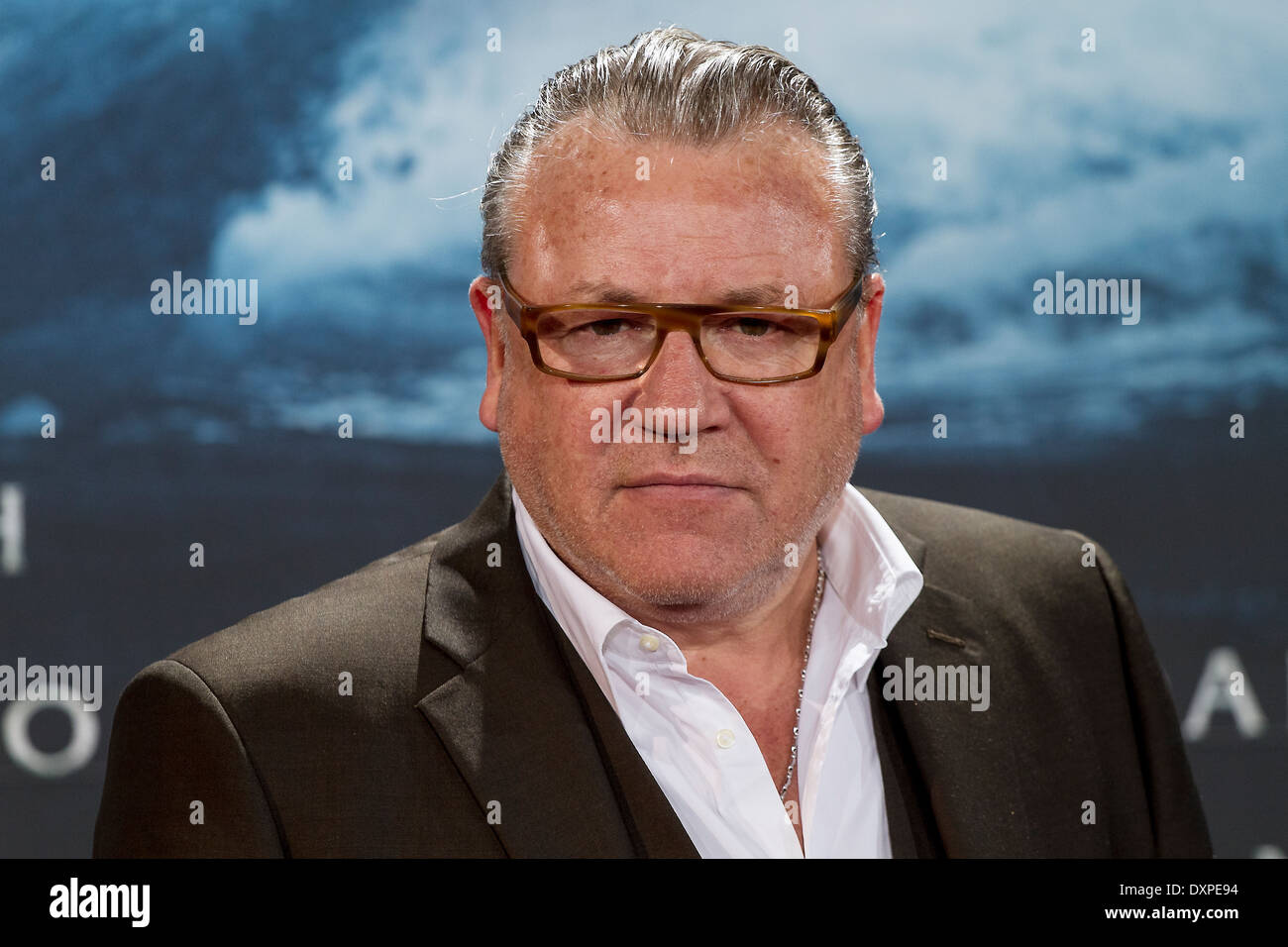 Raymond winstone hi-res stock photography and images - Alamy