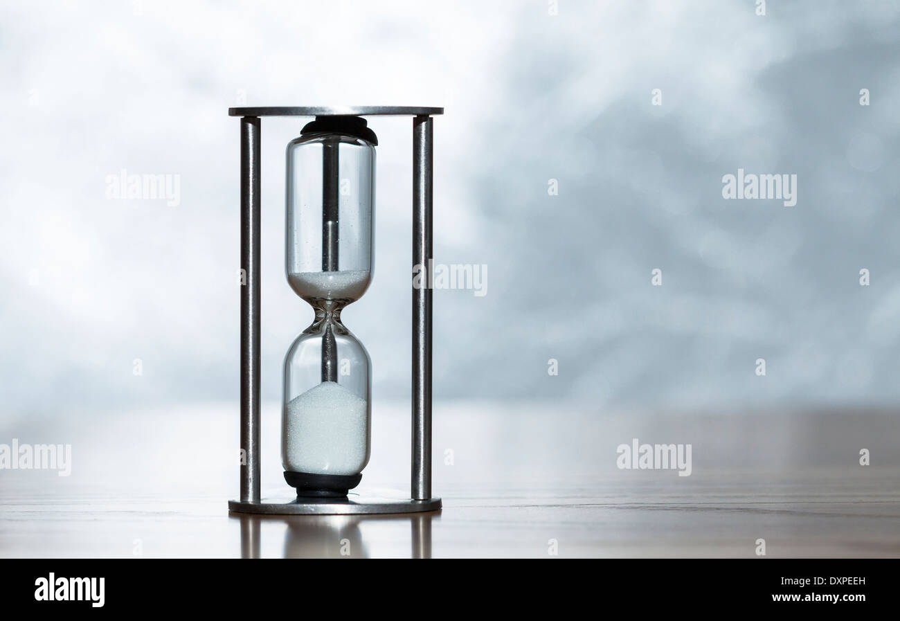 Egg timer running out of time hi-res stock photography and images - Alamy
