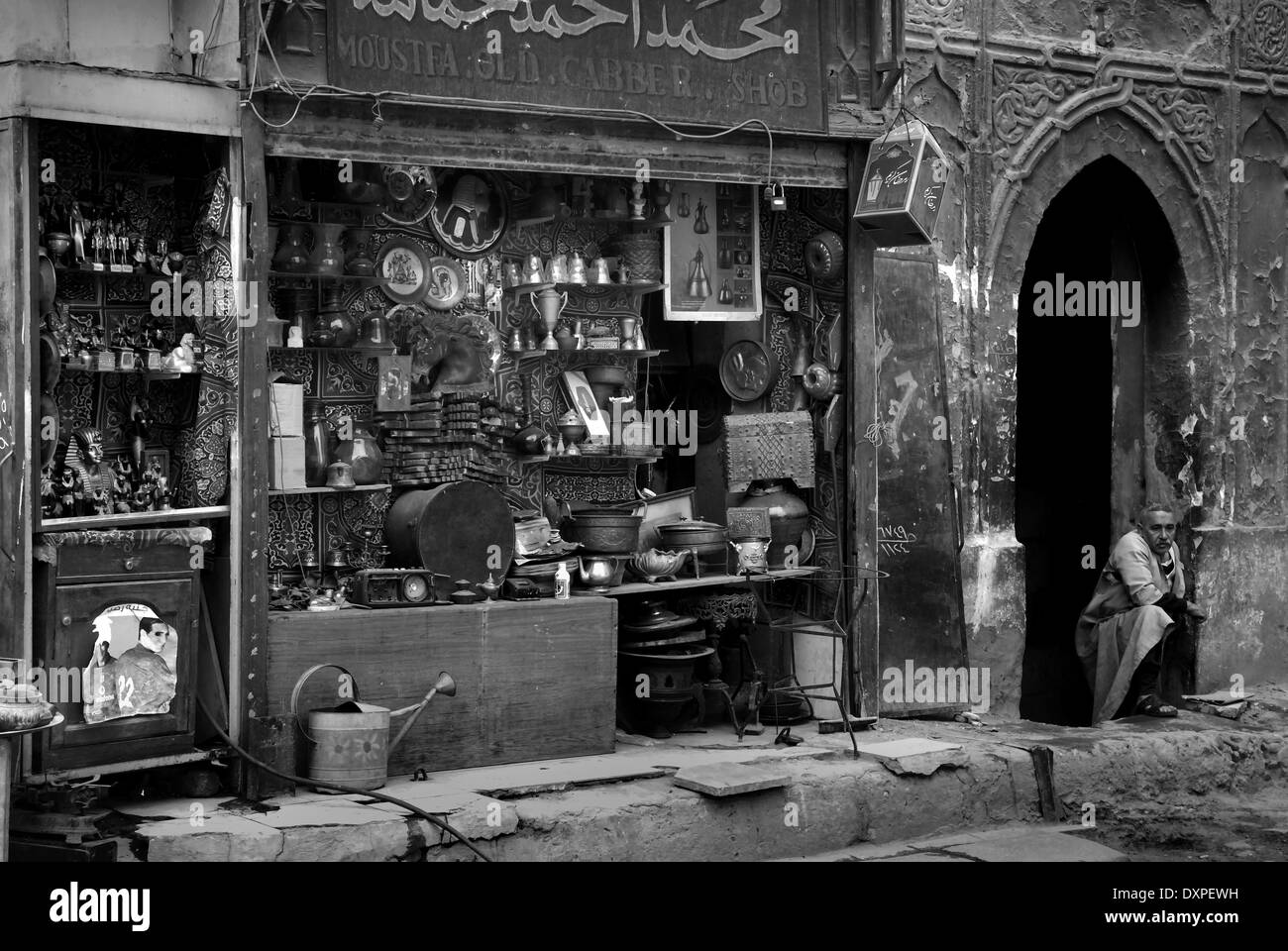 Egypt cairo souvenir shop Black and White Stock Photos & Images - Alamy
