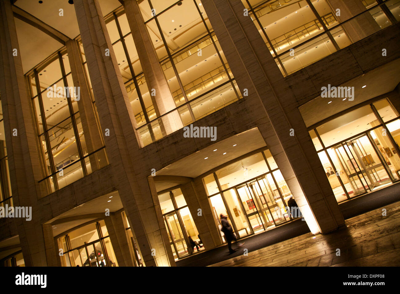 Metropolitan opera house hi-res stock photography and images - Alamy