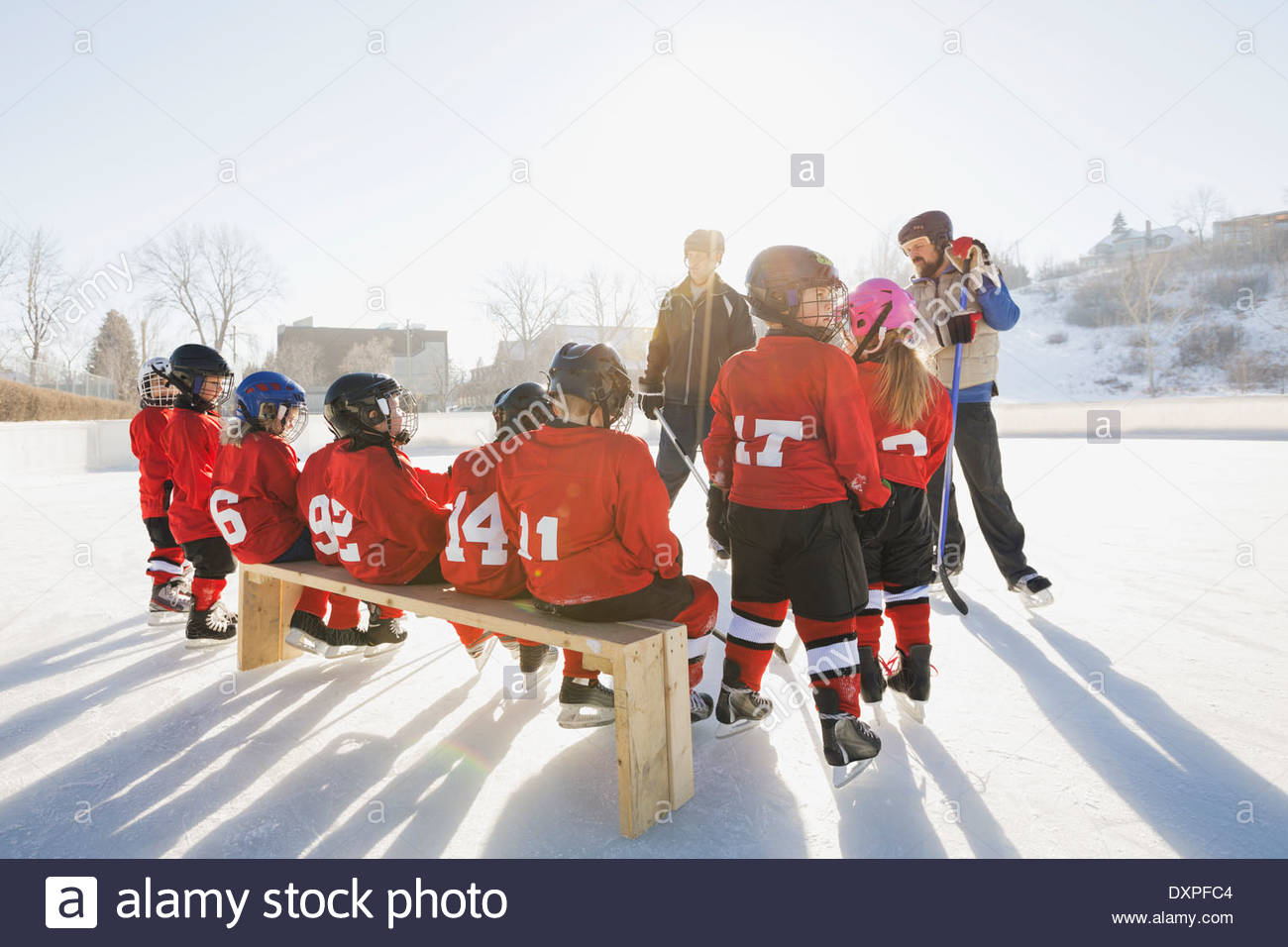 Outdoor hockey hi-res stock photography and images - Alamy