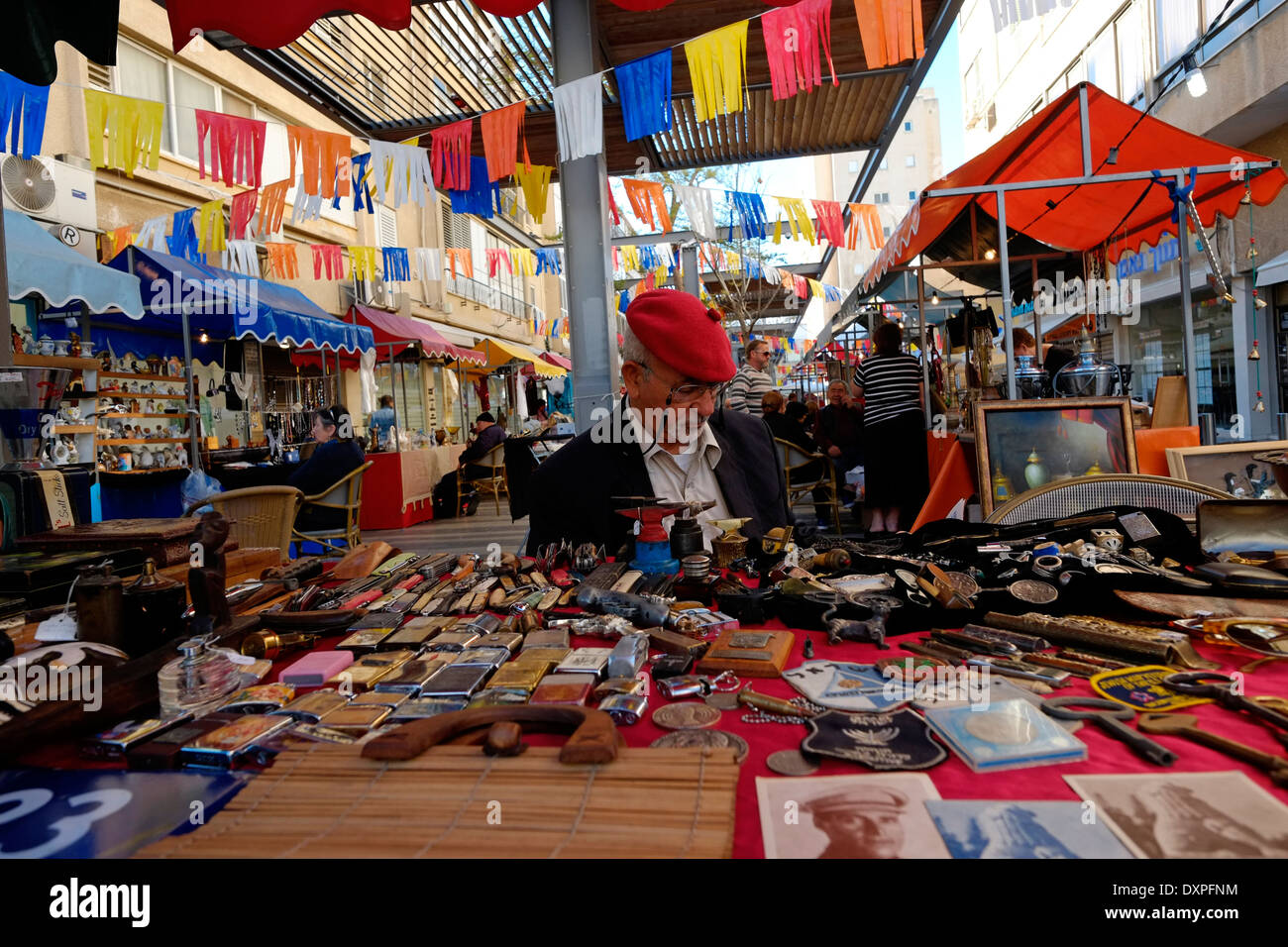 Street in netanya israel hi-res stock photography and images - Alamy