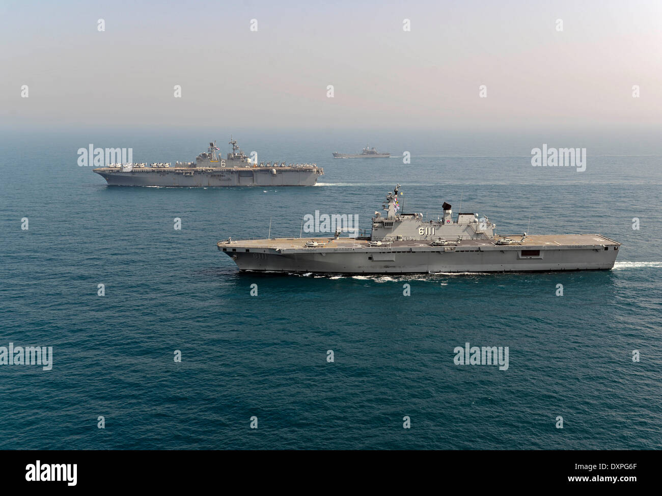 East China Sea. 27th Mar, 2014. US Navy amphibious assault ship USS ...