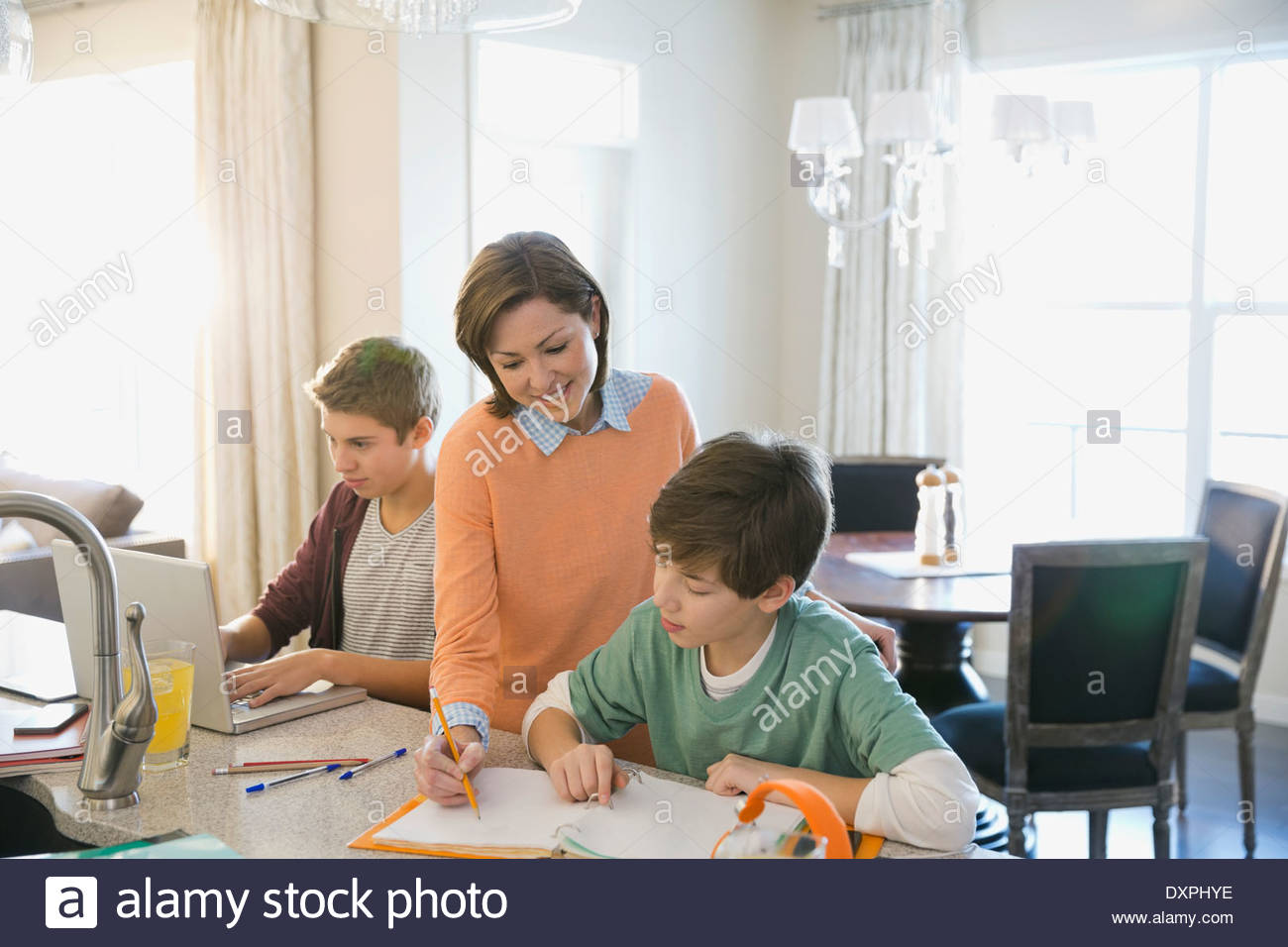 Teenage parent homework hi-res stock photography and images - Alamy