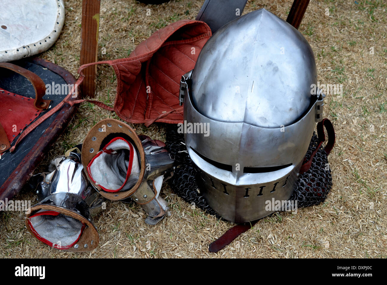 armor from 14th century Stock Photo - Alamy
