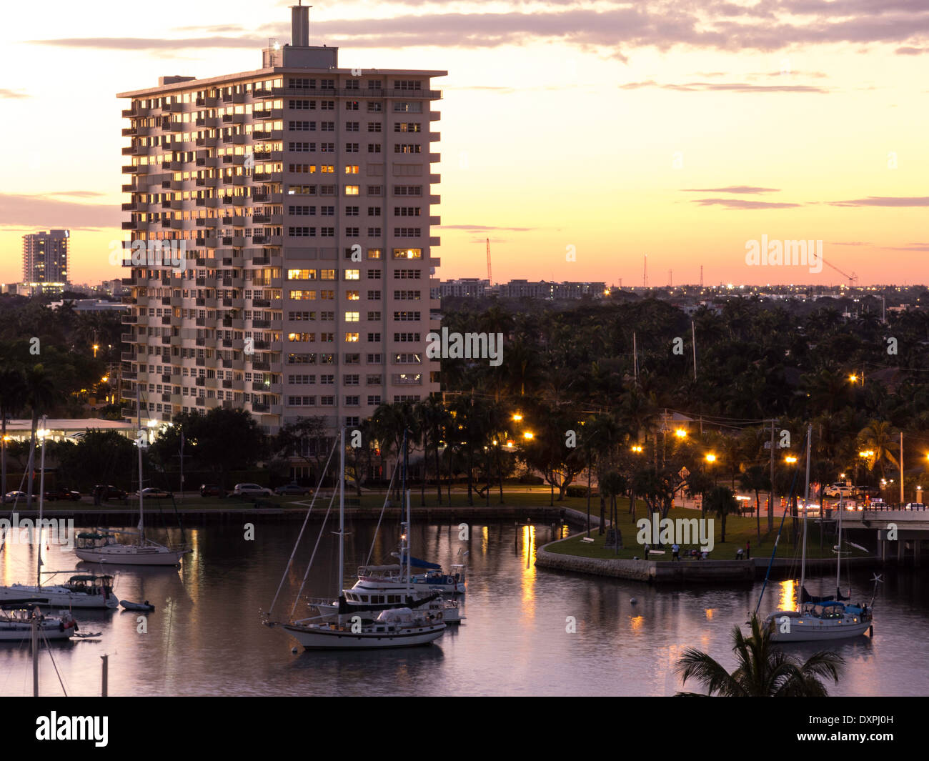Scenic night view hi-res stock photography and images - Alamy