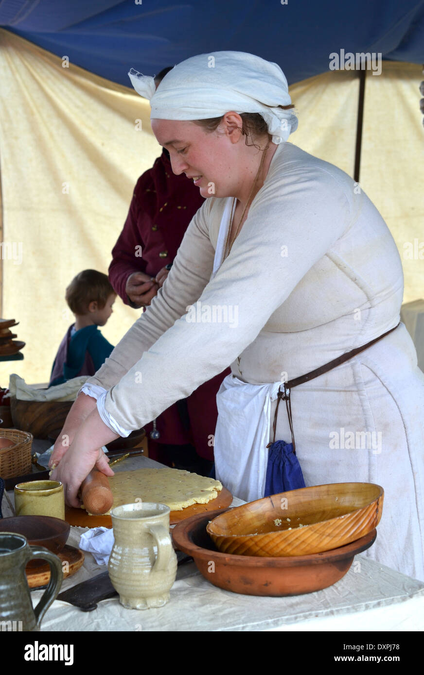 Medieval cooking hi-res stock photography and images - Alamy