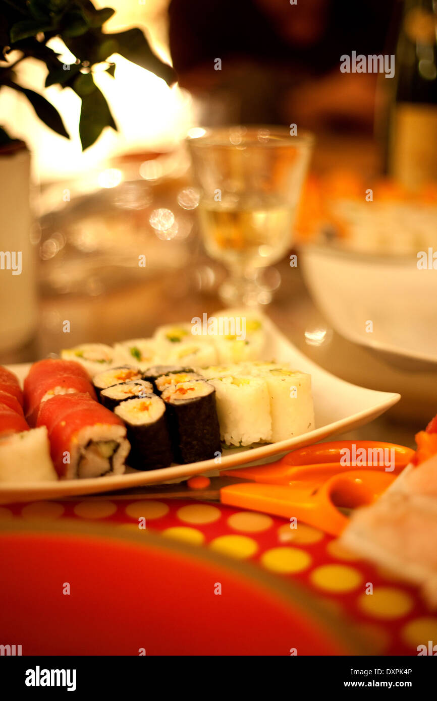 Maki and sashimi hi-res stock photography and images - Alamy