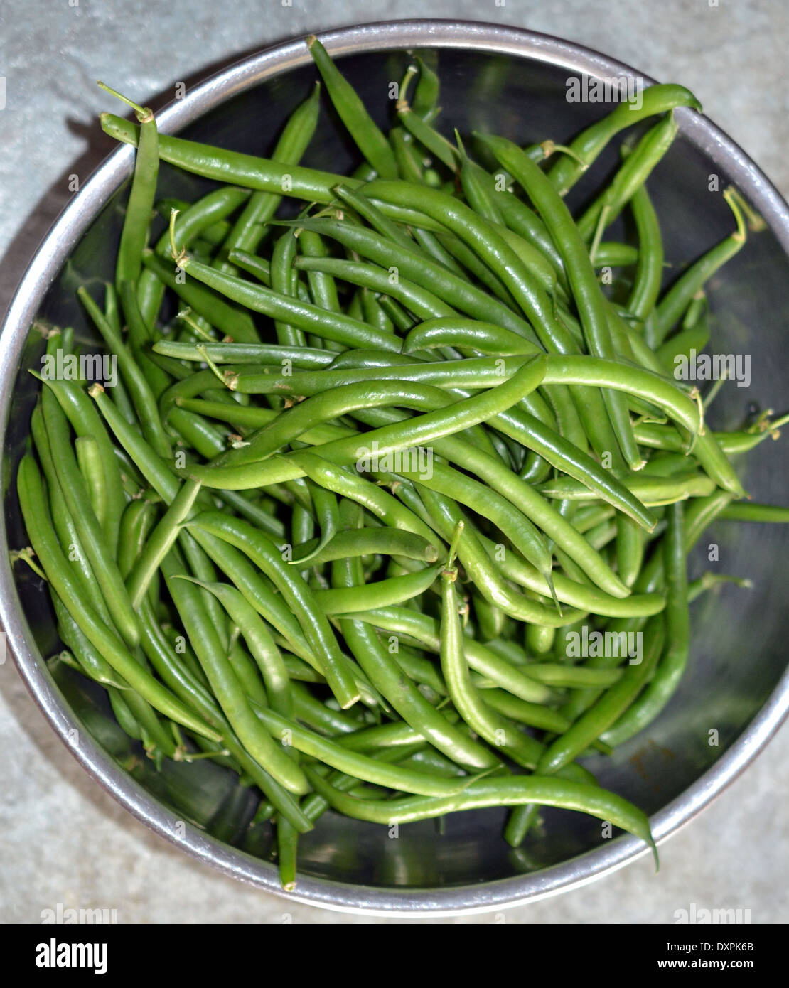 Green pod hi-res stock photography and images - Alamy